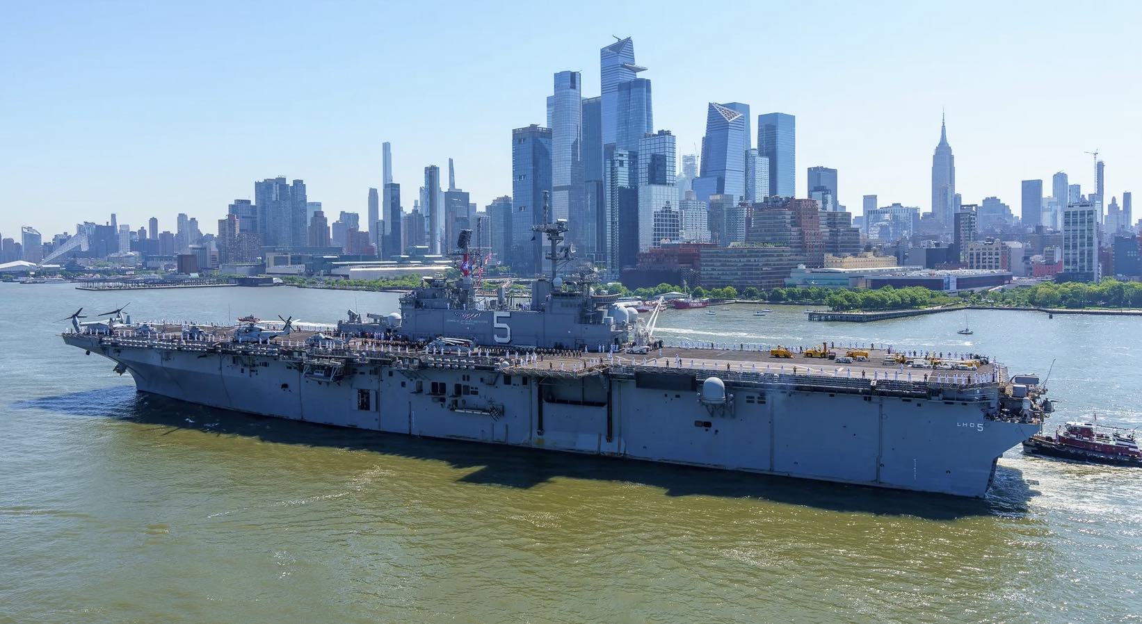 Fleet Week Sailing Into New York | newz-mag.com